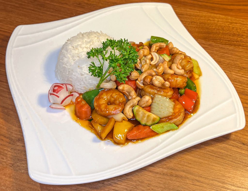 Fisch und Crevetten – Wokin